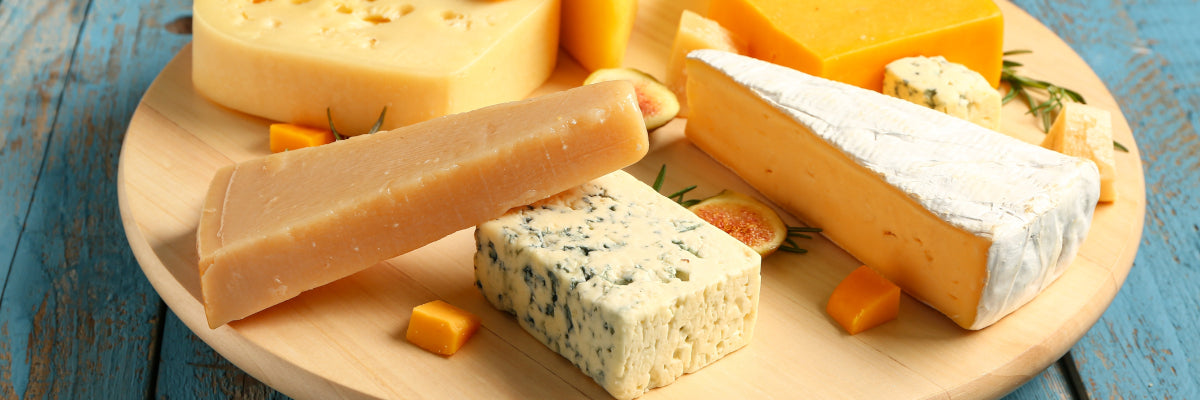 ナチュラルチーズとは？種類やプロセスチーズとの違い、よく合うワインも厳選して紹介 | THE CELLAR online store｜ワイン通販